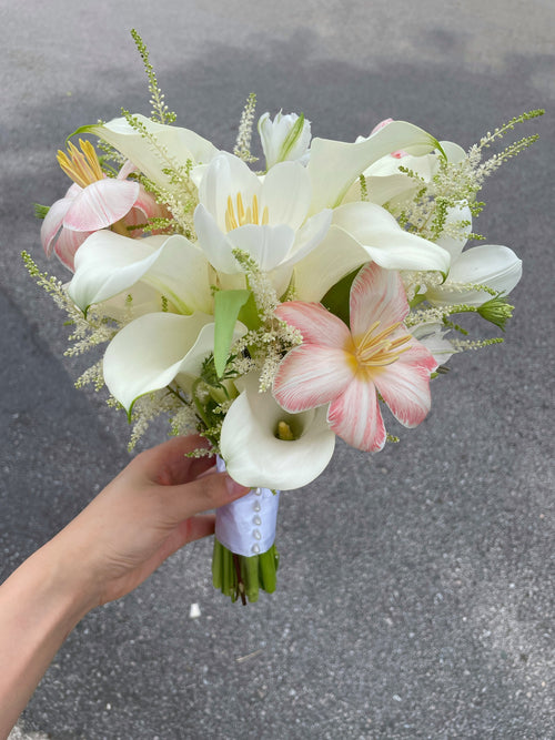 Calla Lily Bridal Bouquet Online in Singapore| White Dew Flower